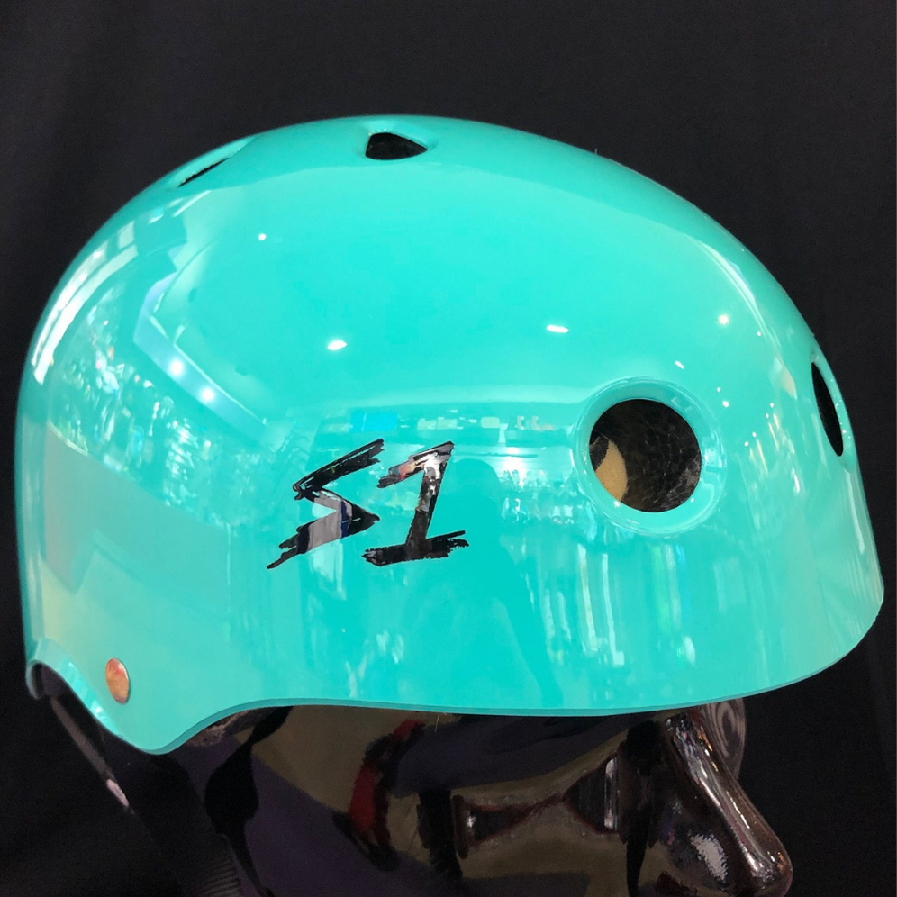 Roller Derby Helmet - Keep Your Head Safe with a Roller Skating Helmet ...